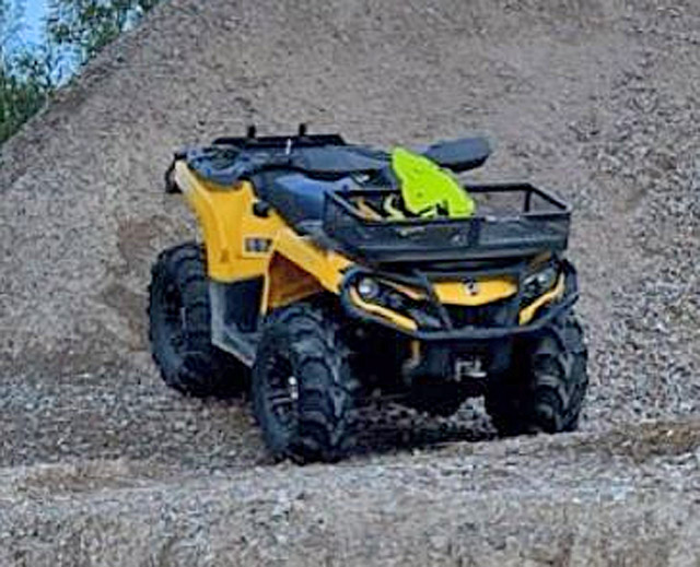 Gul fyrhjuling Can Am Outlander 650 XT stulen vid Horrsjön norr om ...