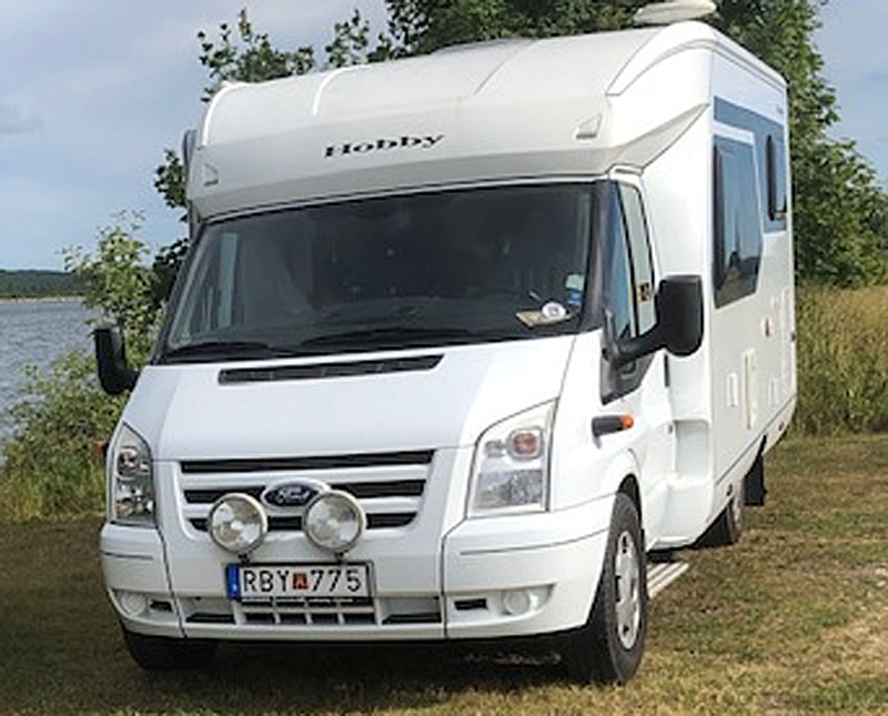 Svenska husbilar, Ford Hobby Siesta 65 TL och Fiat Adria Coral 670 ...