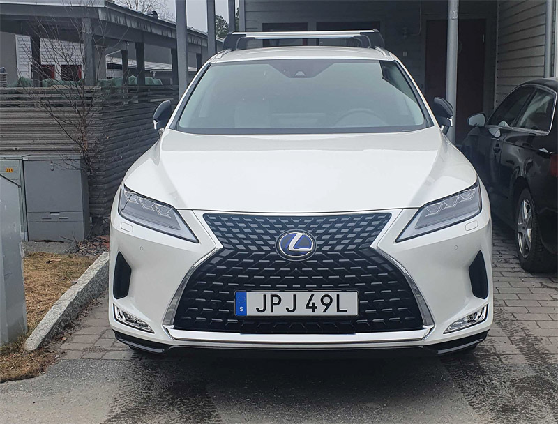 Vit Lexus RX450 H AWD stulen i Sollentuna norr om Stockholm